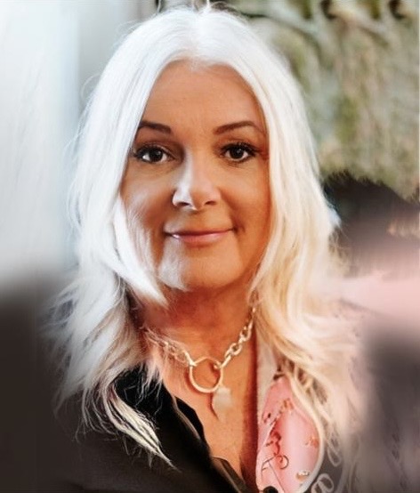Jeanne Clock – Jeanne Clock Psychic Medium